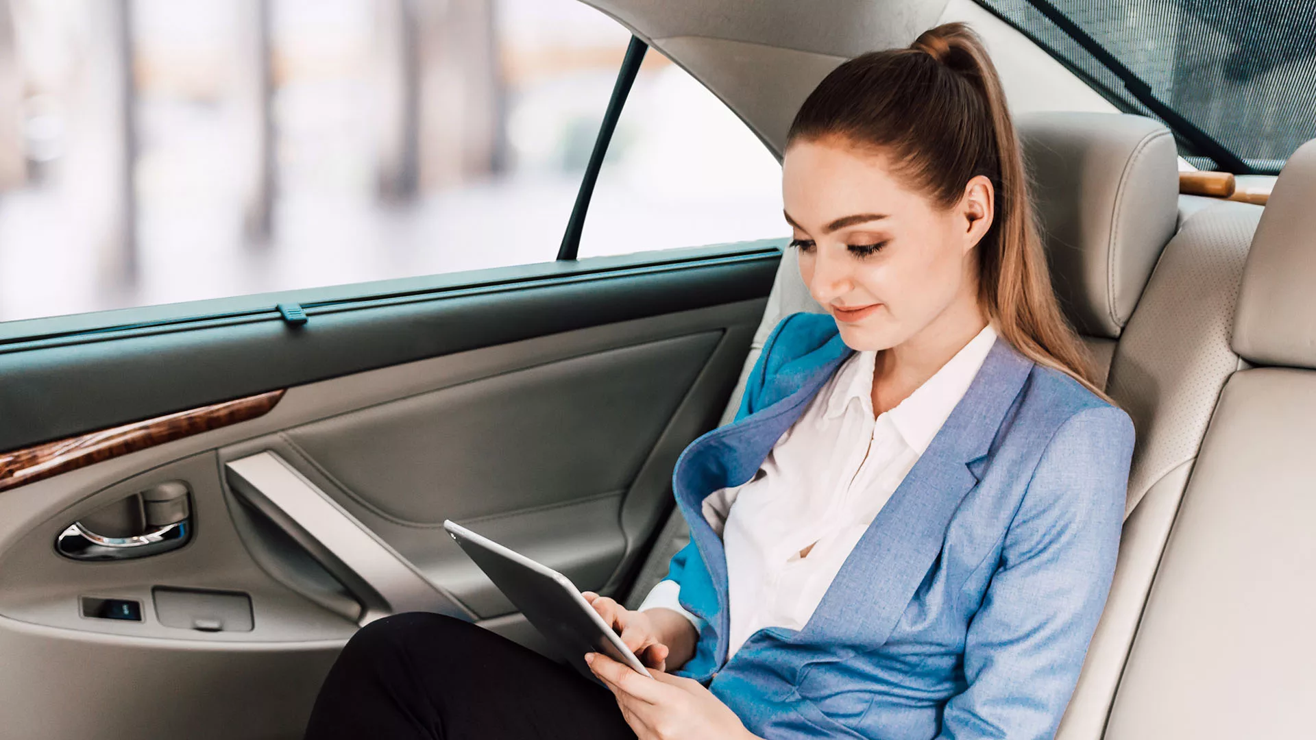 Corporate Car Service in New York City, SUV, Black Cars, Sprinters